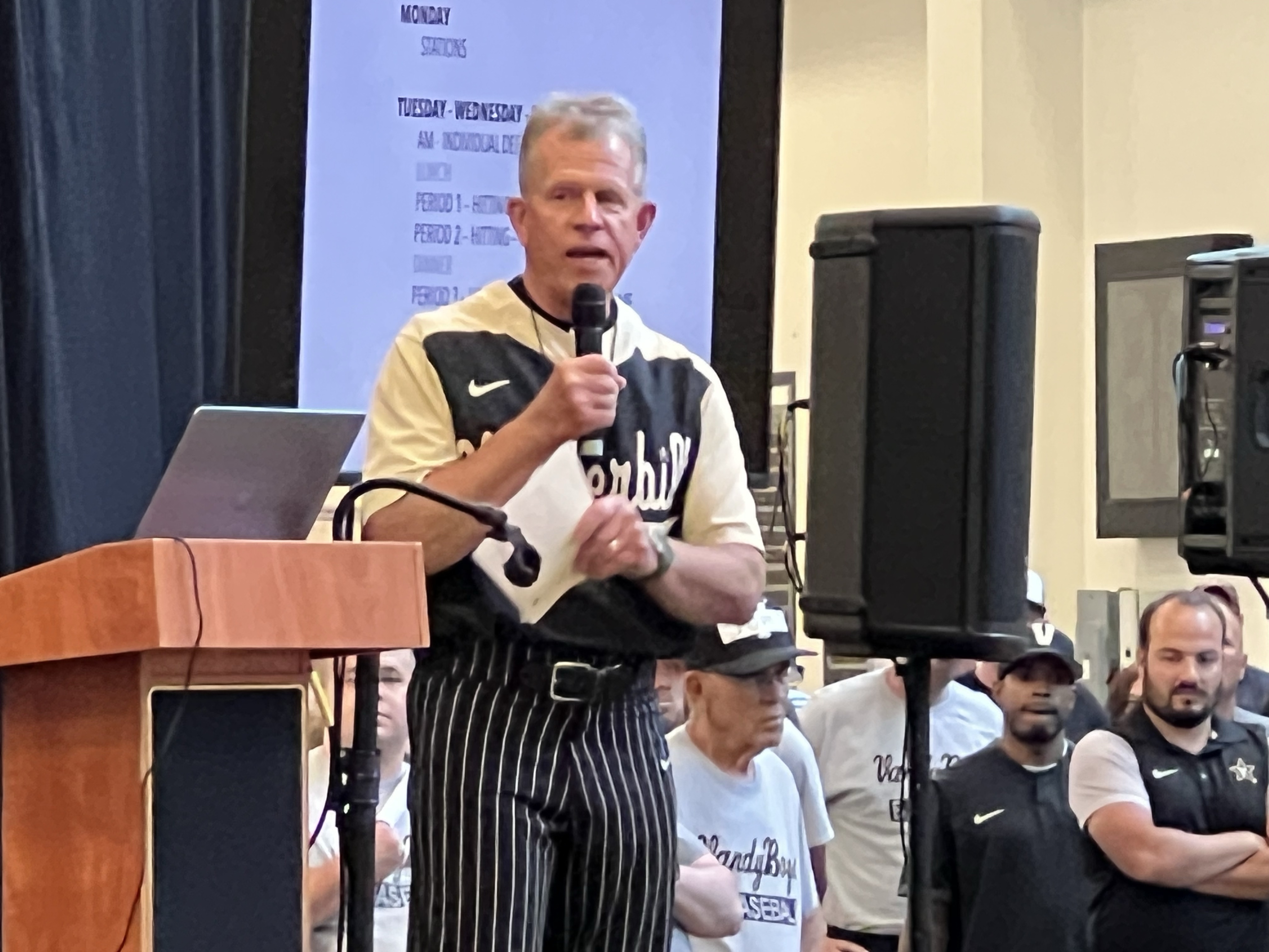 Head Coach Profile: Vanderbilt’s Tim Corbin – Monster Baseball
